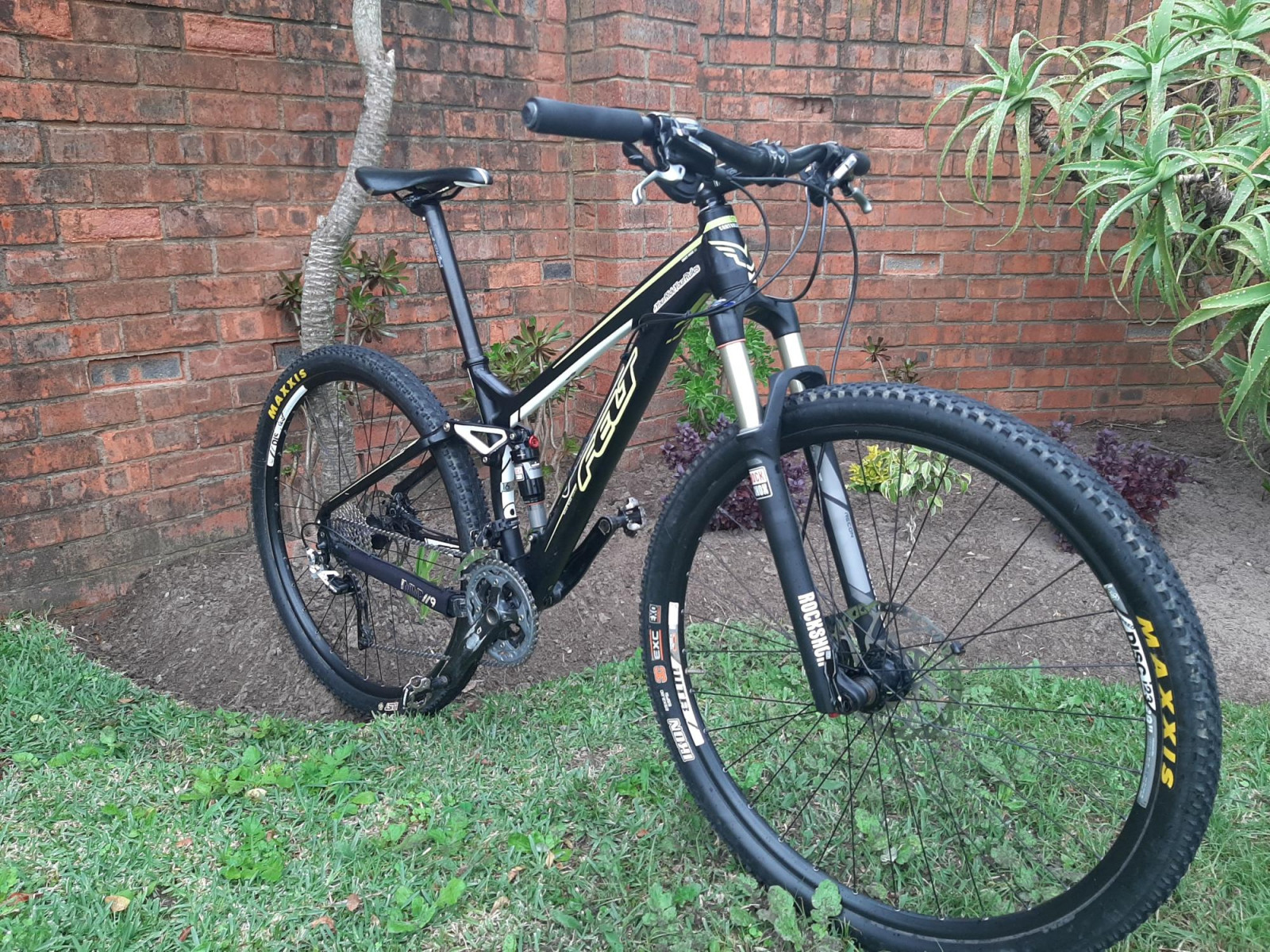 Felt 29er Dual Suspension | Dual Suspension Mountain Bikes | Bike Hub