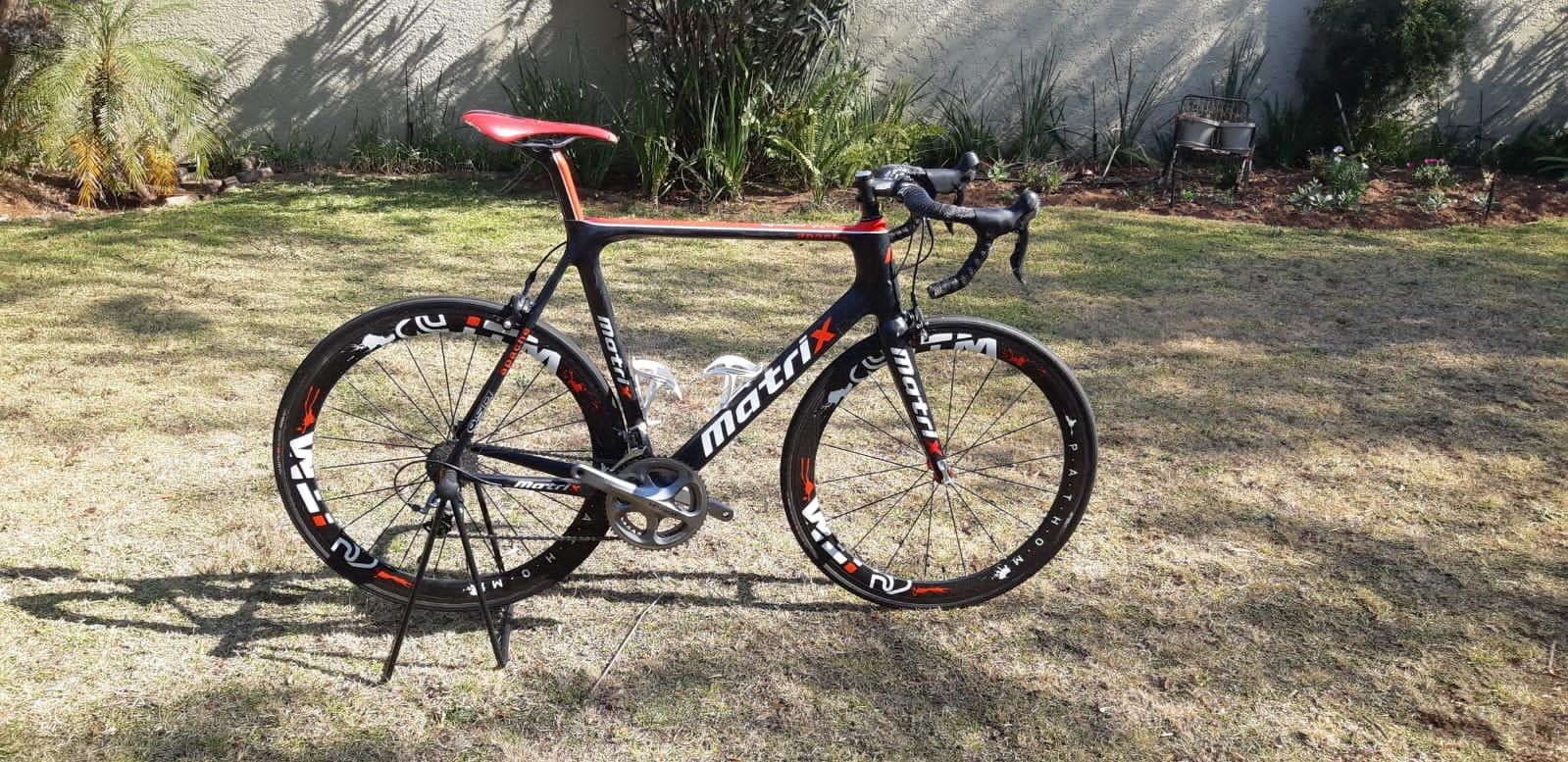 Matrix apache pro full carbon road bike | Road Bikes | Bike Hub