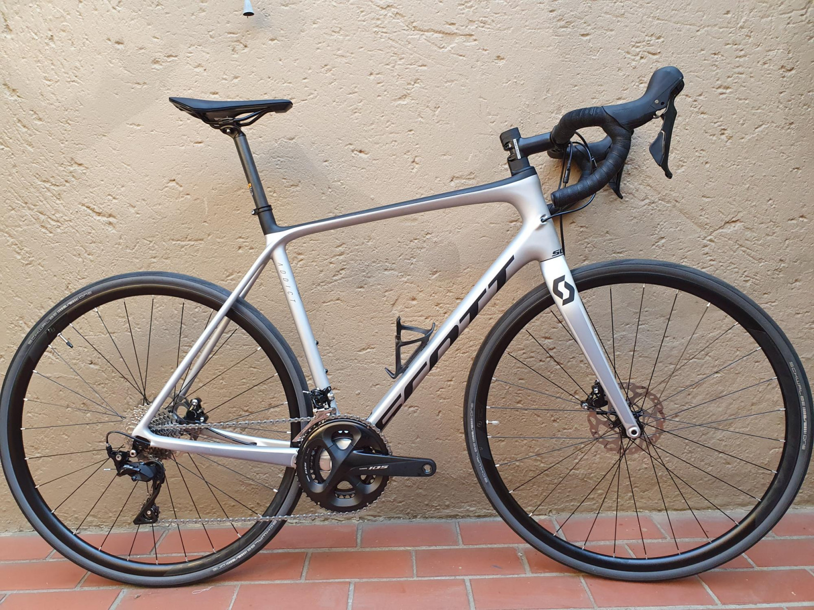 Scott Addict 20 Disc | Road Bikes | Bike Hub