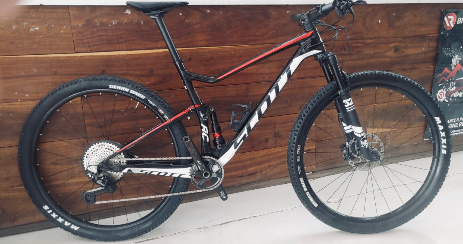 Scott Spark RC Team | Dual Suspension Mountain Bikes | Bike Hub