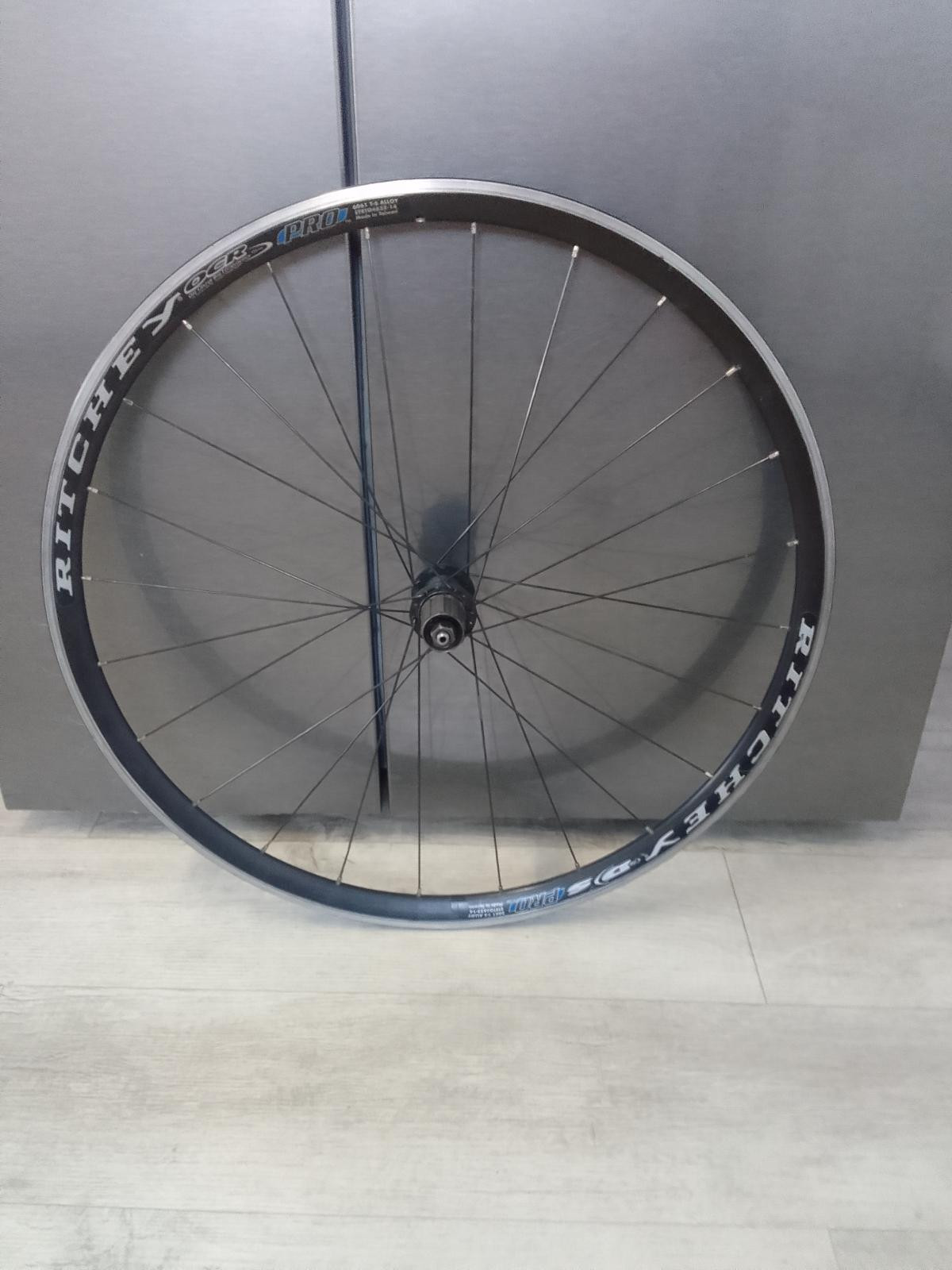 Richey rear wheel | Road Bike Wheels | Bike Hub