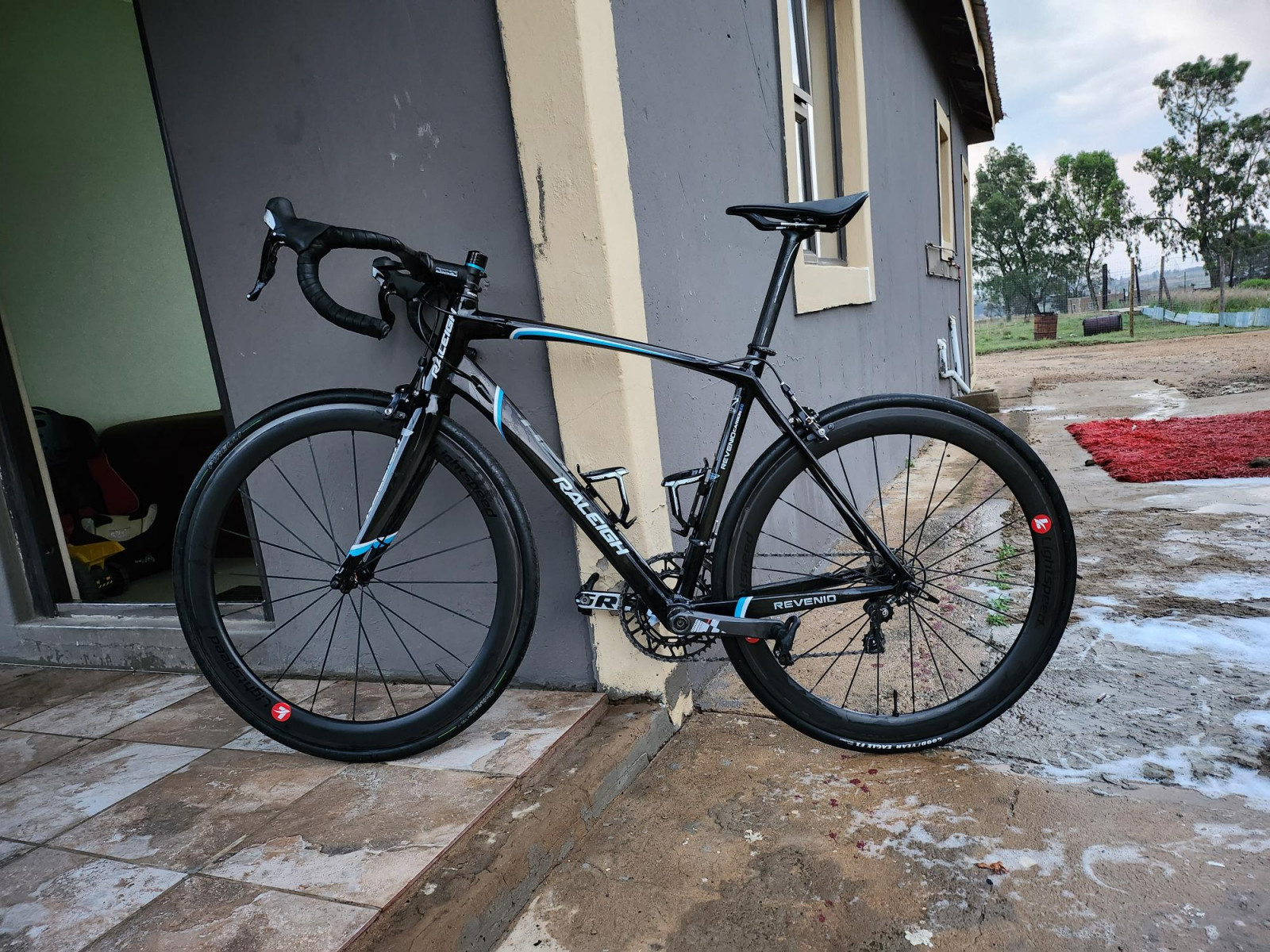Raleigh revenio | Road Bikes | Bike Hub
