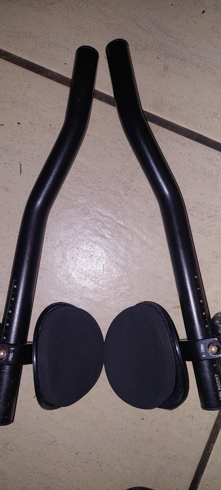 Tri bars | Handlebars | Bike Hub