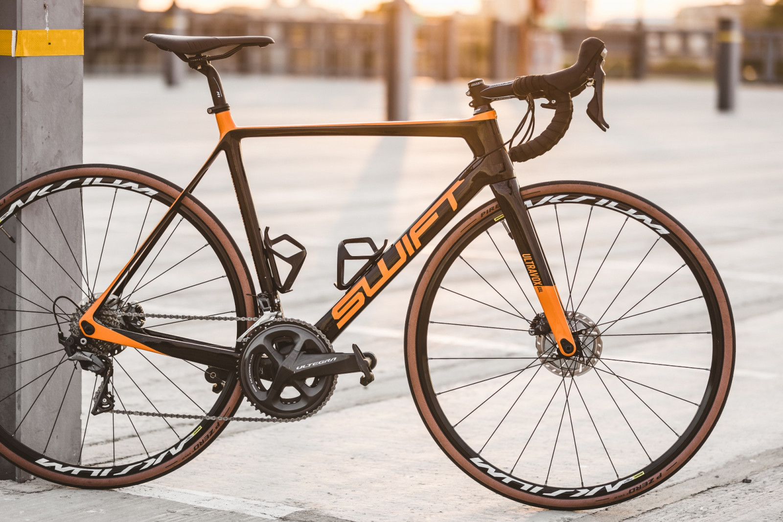 Swift UltraVox SSL 2020 - 11spd Ultegra mechanical | Road Bikes | Bike Hub