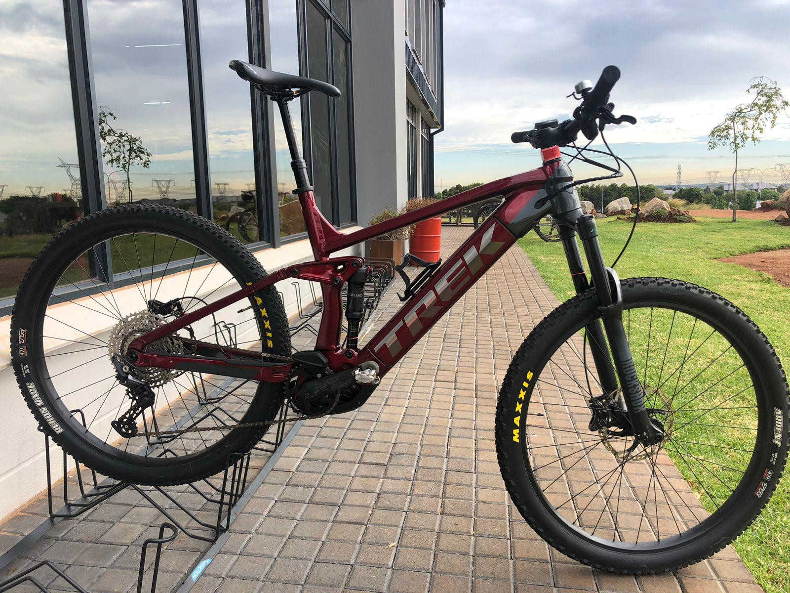 Trek Rail 5 Gen 2 E-bike | Dual Suspension Mountain E-Bikes | Bike Hub