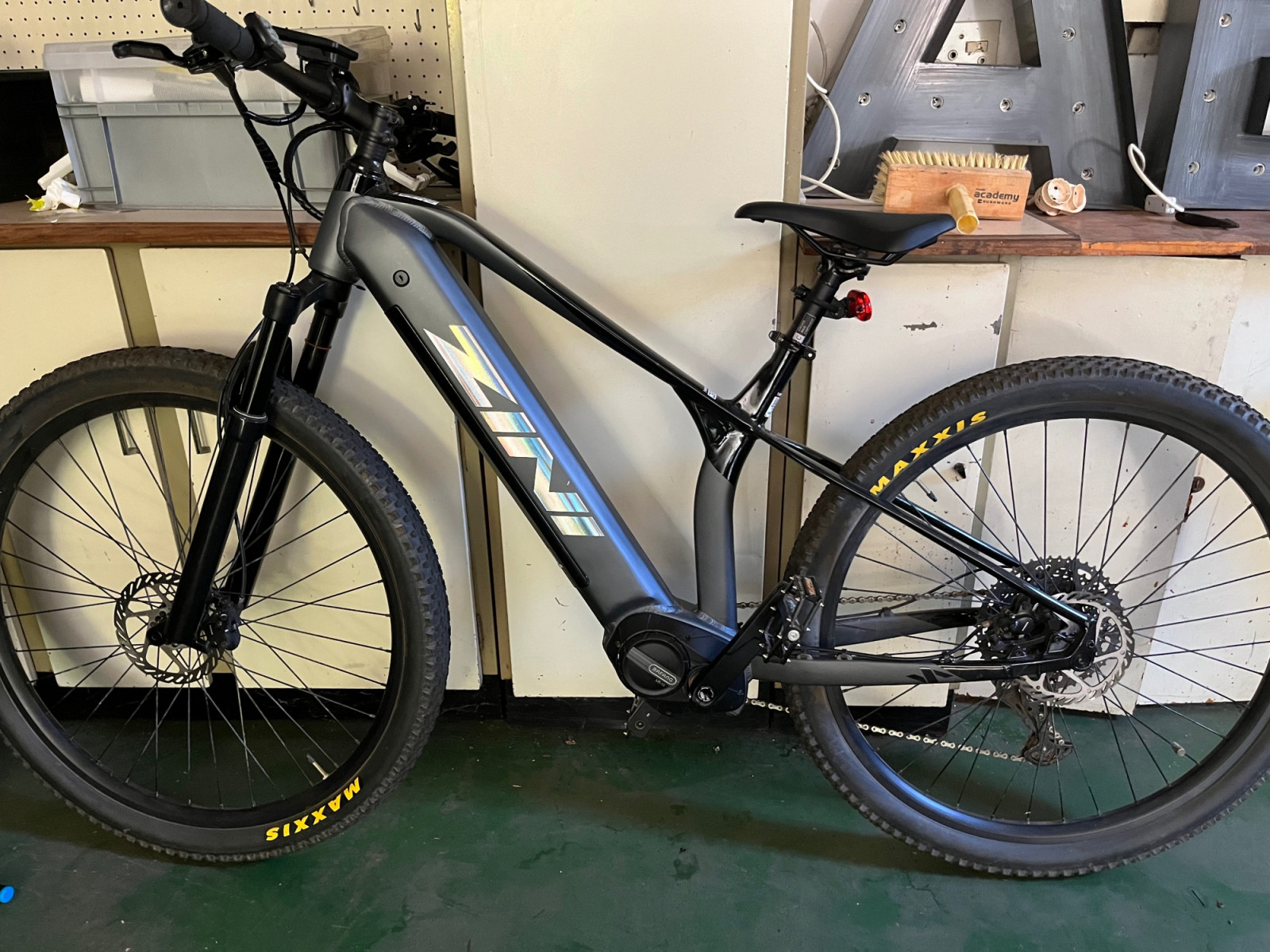 2022 Zini EBike 29" Hardtail | Hardtail Mountain E-Bikes | Bike Hub