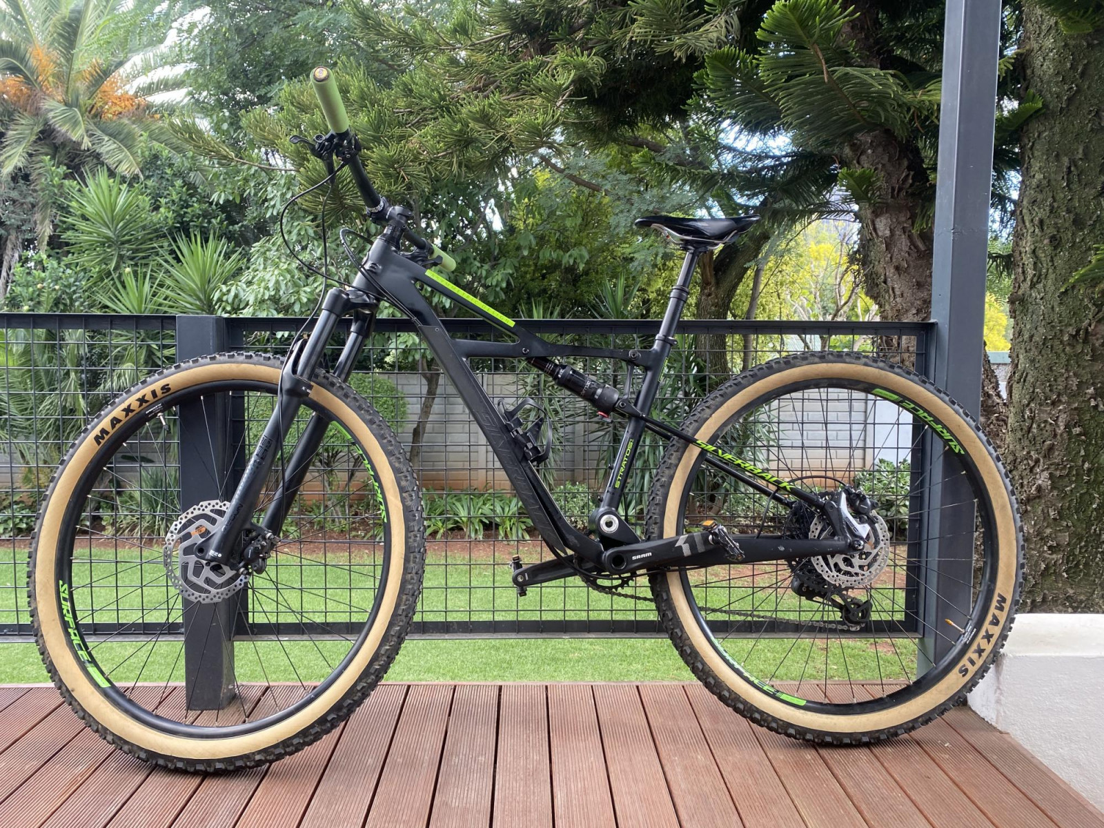 2020 Silverback Stratos | Dual Suspension Mountain Bikes | Bike Hub