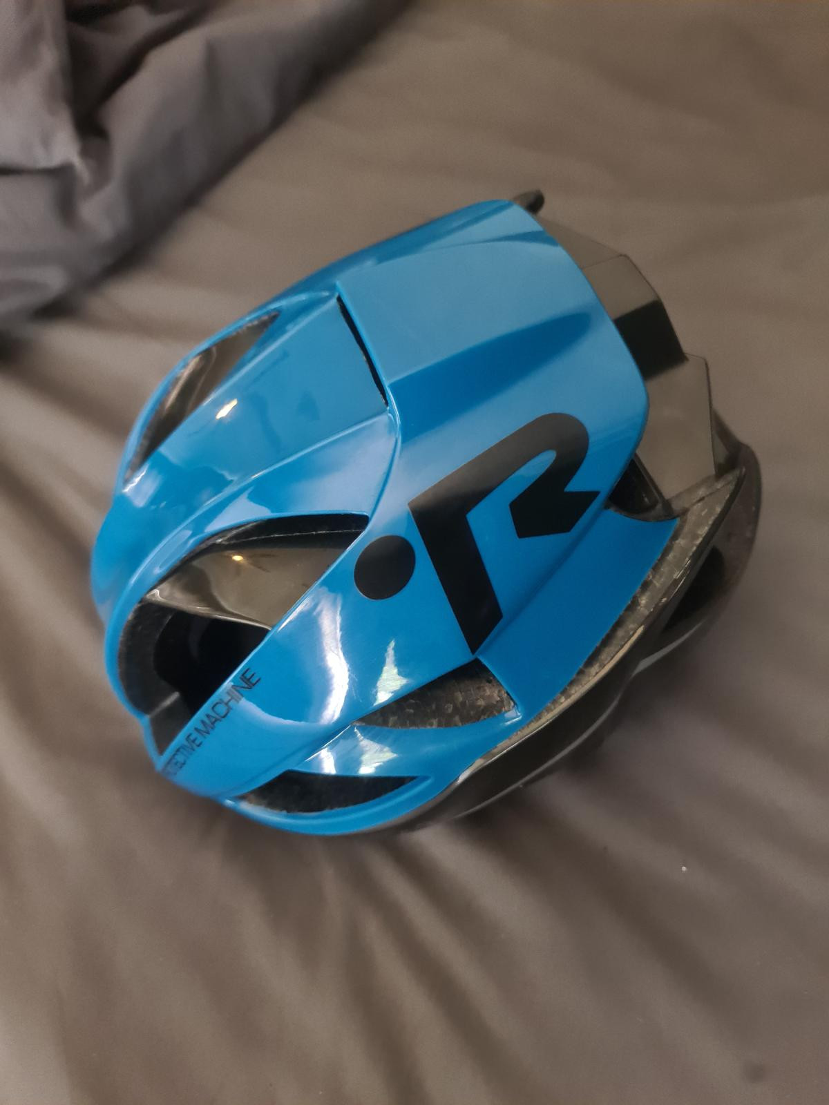 RANKING R1 AERO HELMET | Helmets | Bike Hub