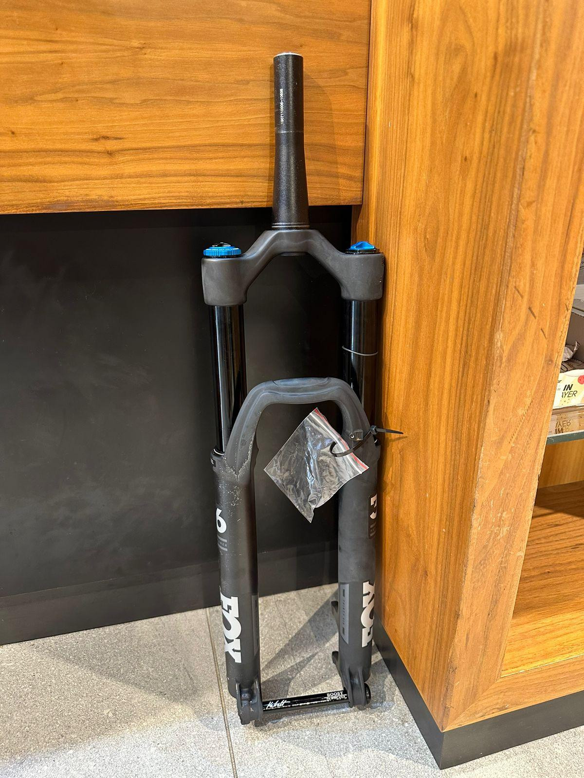 Fox 36 Grip 2 Damper Upgrade | Mountain Bike Forks | Bike Hub