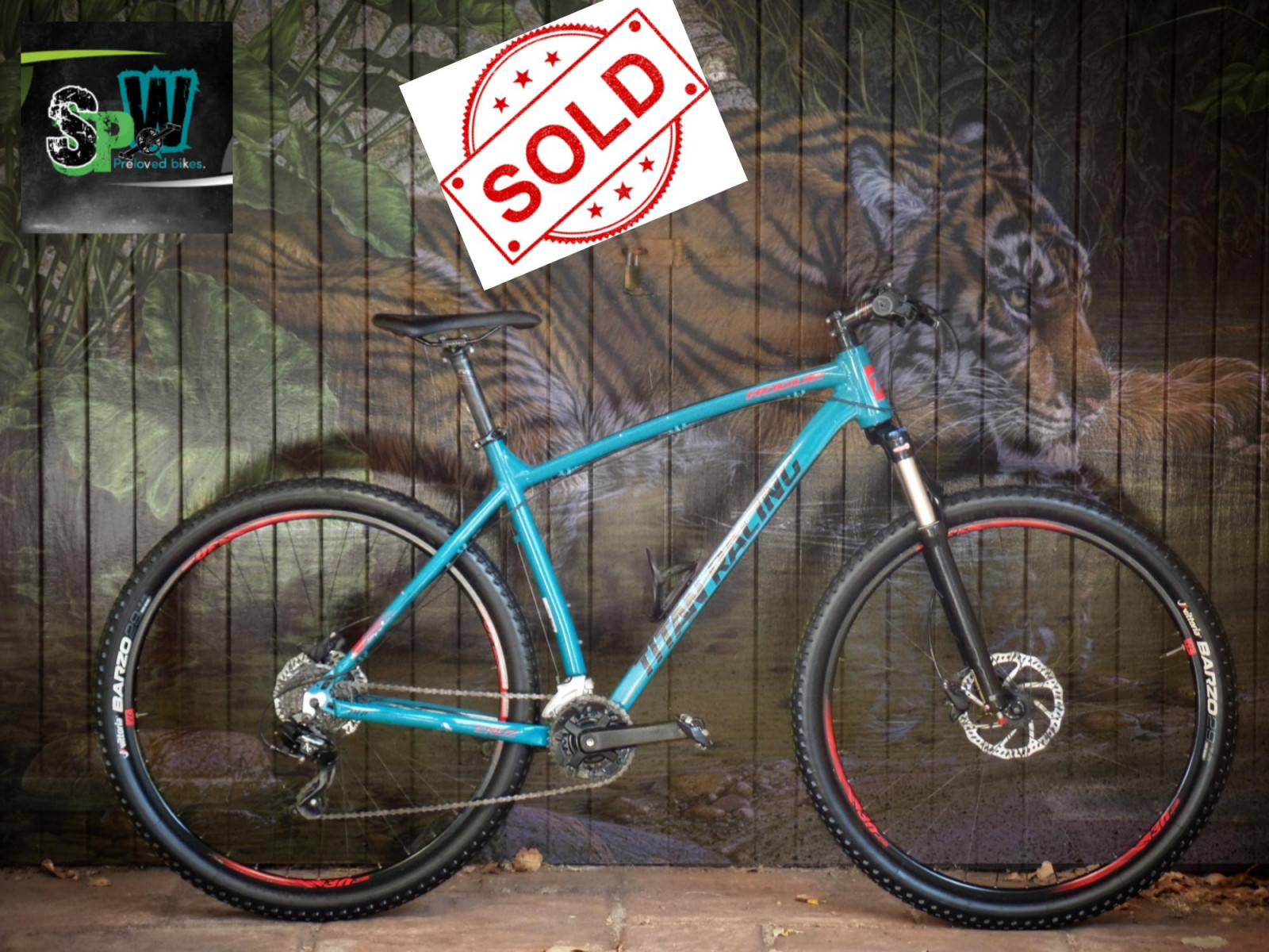 Titan Racing Cruz 29er (L) | Hardtail Mountain Bikes | Bike Hub