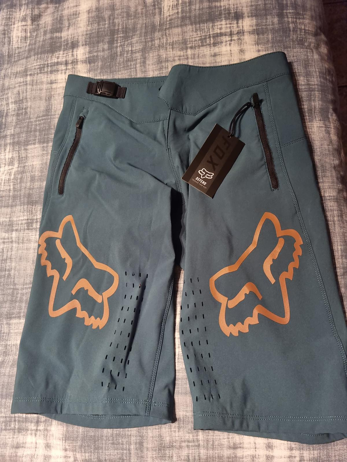 Fox defend shorts | Baggy shorts | Bike Hub