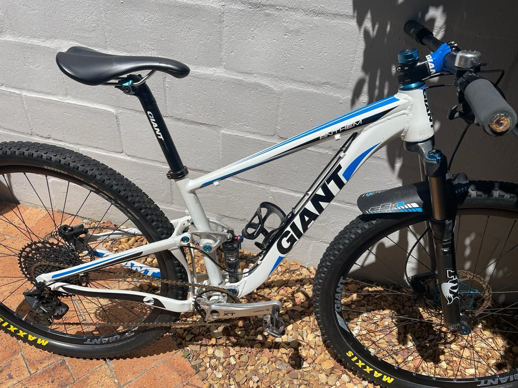 Giant (Anthem) | Dual Suspension Mountain Bikes | Bike Hub