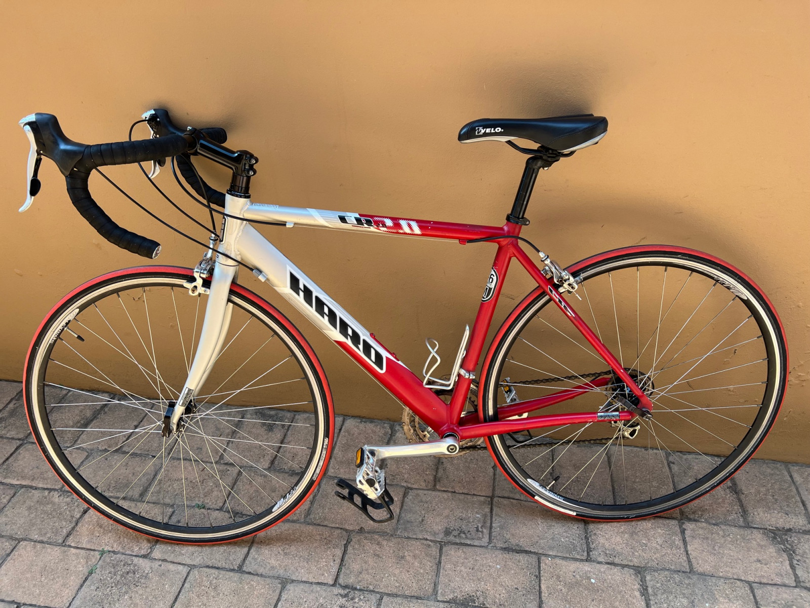 Haro CR2.0 Road Bike | Road Bikes | Bike Hub