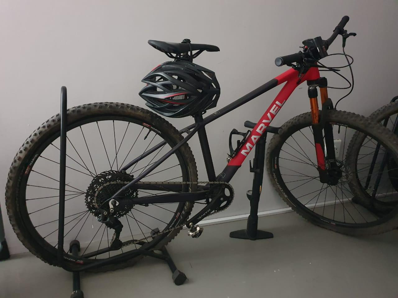 Marvel Evo Hardtail MTB 29er (Small) | Hardtail Mountain Bikes | Bike Hub