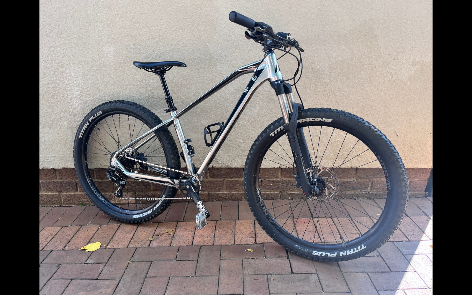 Titan Comp plus+ (27.5") (Small) | Hardtail Mountain Bikes | Bike Hub