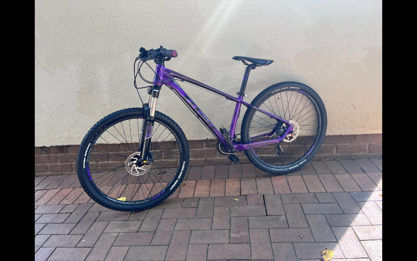 Titan 650B Calypso Drone Trail | Hardtail Mountain Bikes | Bike Hub