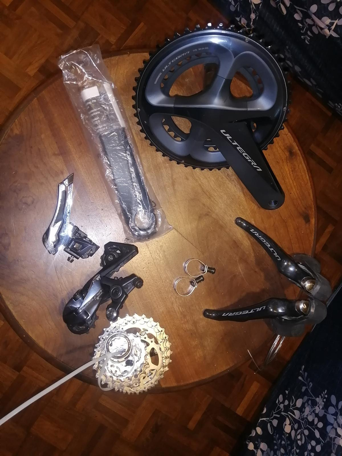 Shimano Ultegra R8000 Groupset | Complete Groupsets | Bike Hub