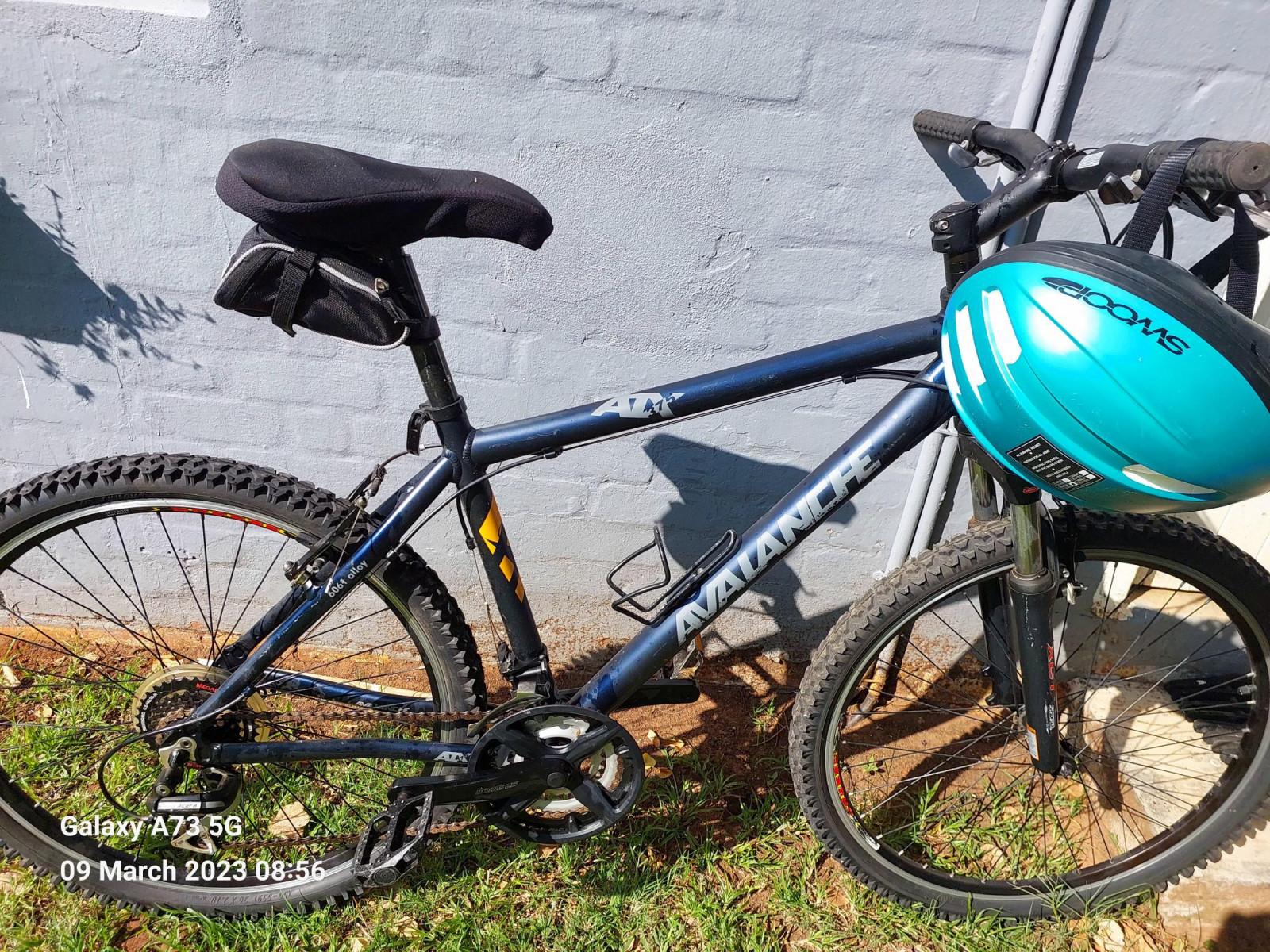 Avalanche XTC 375 | Hardtail Mountain Bikes | Bike Hub