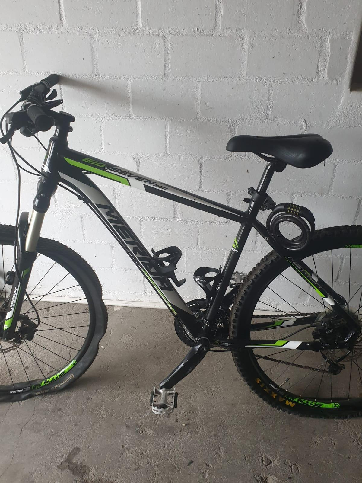 MERIDA BIG SEVEN 300 | Dual Suspension Mountain Bikes | Bike Hub