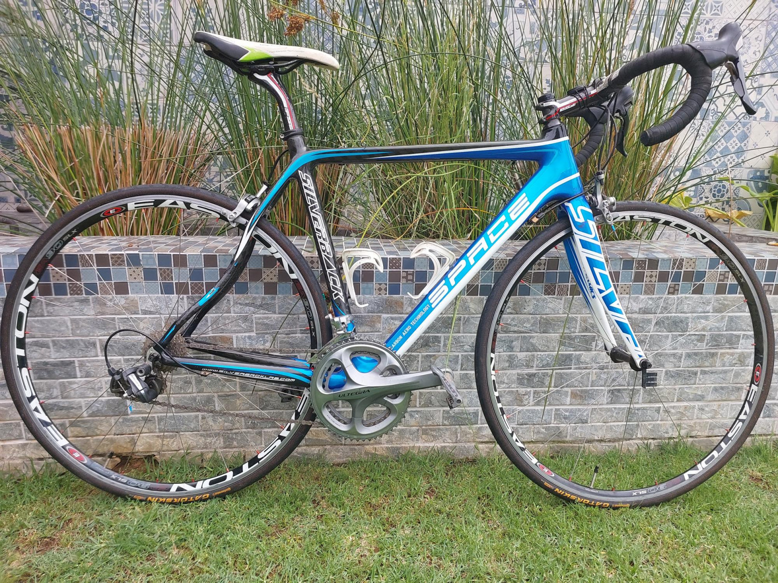 Silverback Space | Road Bikes | Bike Hub