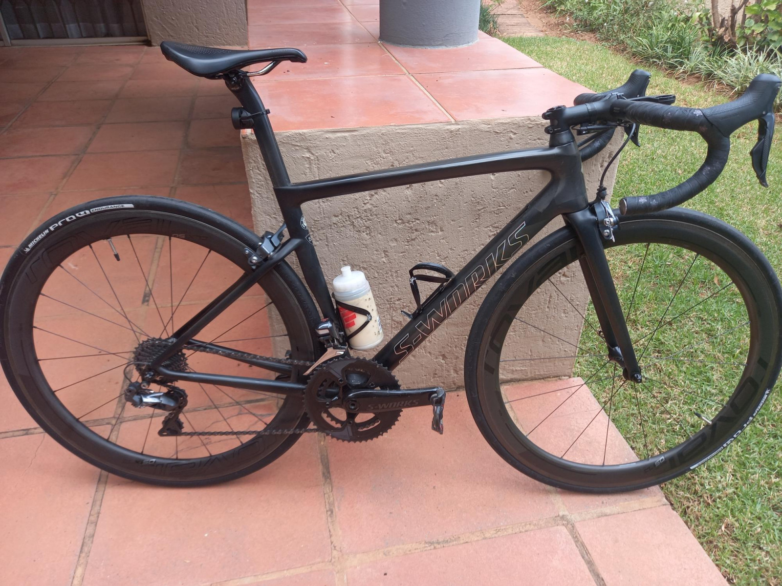 S-Works Tarmac SL6 | Road Bikes | Bike Hub