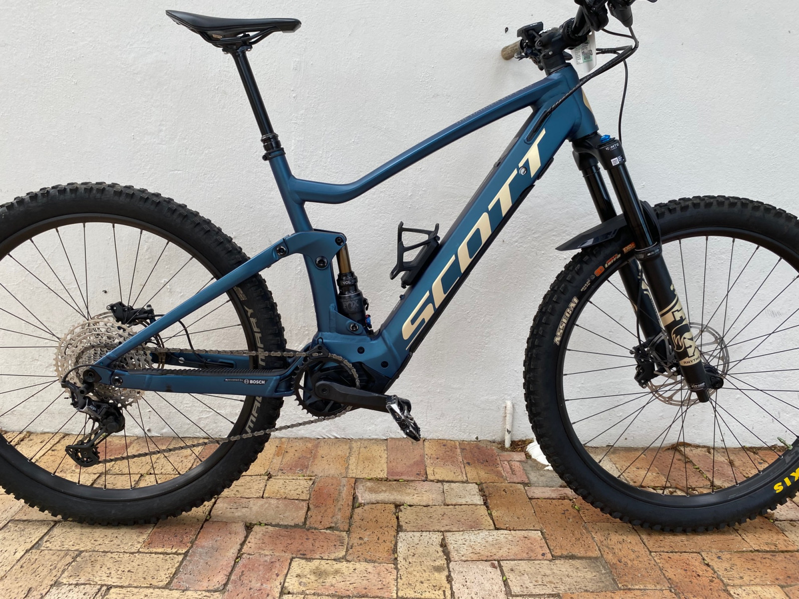 SCOTT GENIUS E-RIDE | Dual Suspension Mountain E-Bikes | Bike Hub