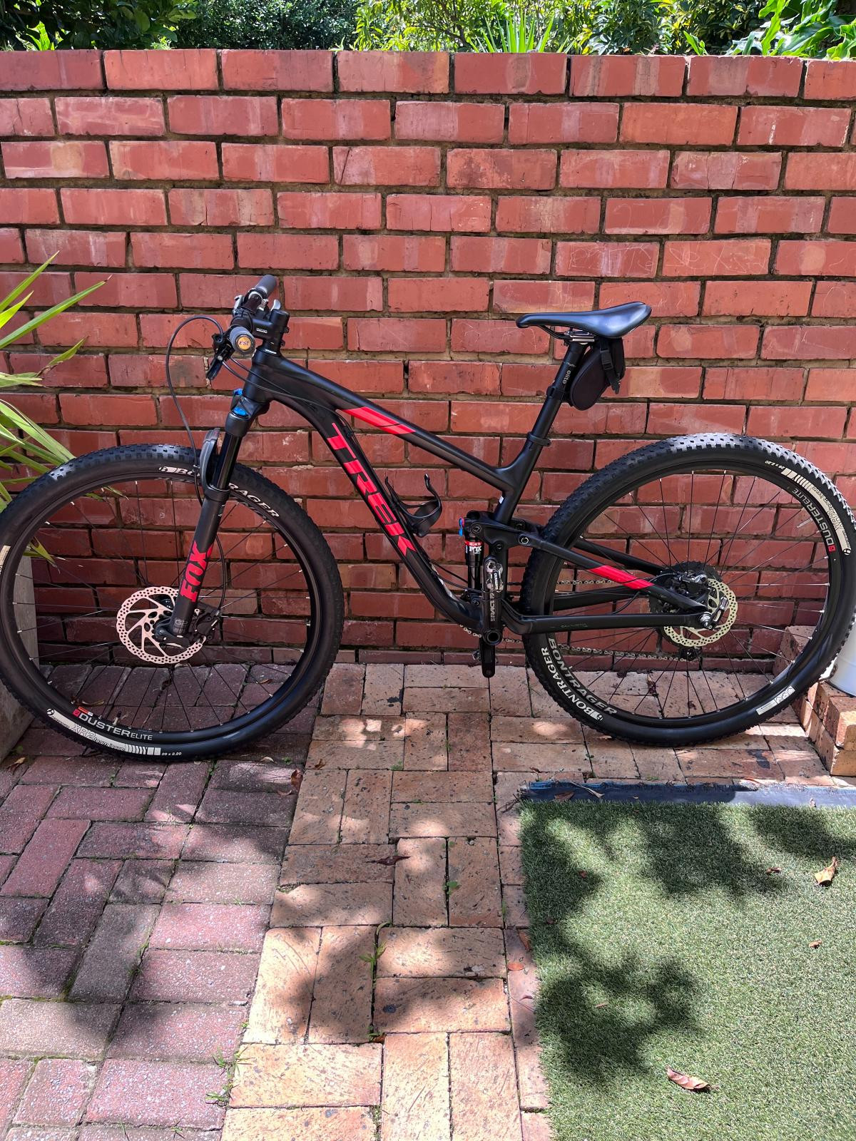 Trek Top Fuel 8 | Dual Suspension Mountain Bikes | Bike Hub
