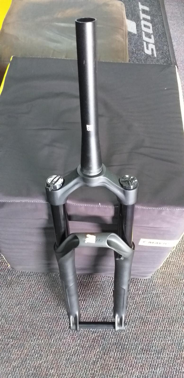 New Giant Crest Air fork 29er | Mountain Bike Forks | Bike Hub