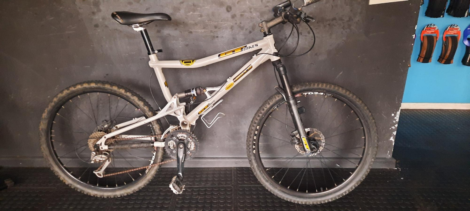 GT Marathon size Medium | Dual Suspension Mountain Bikes | Bike Hub