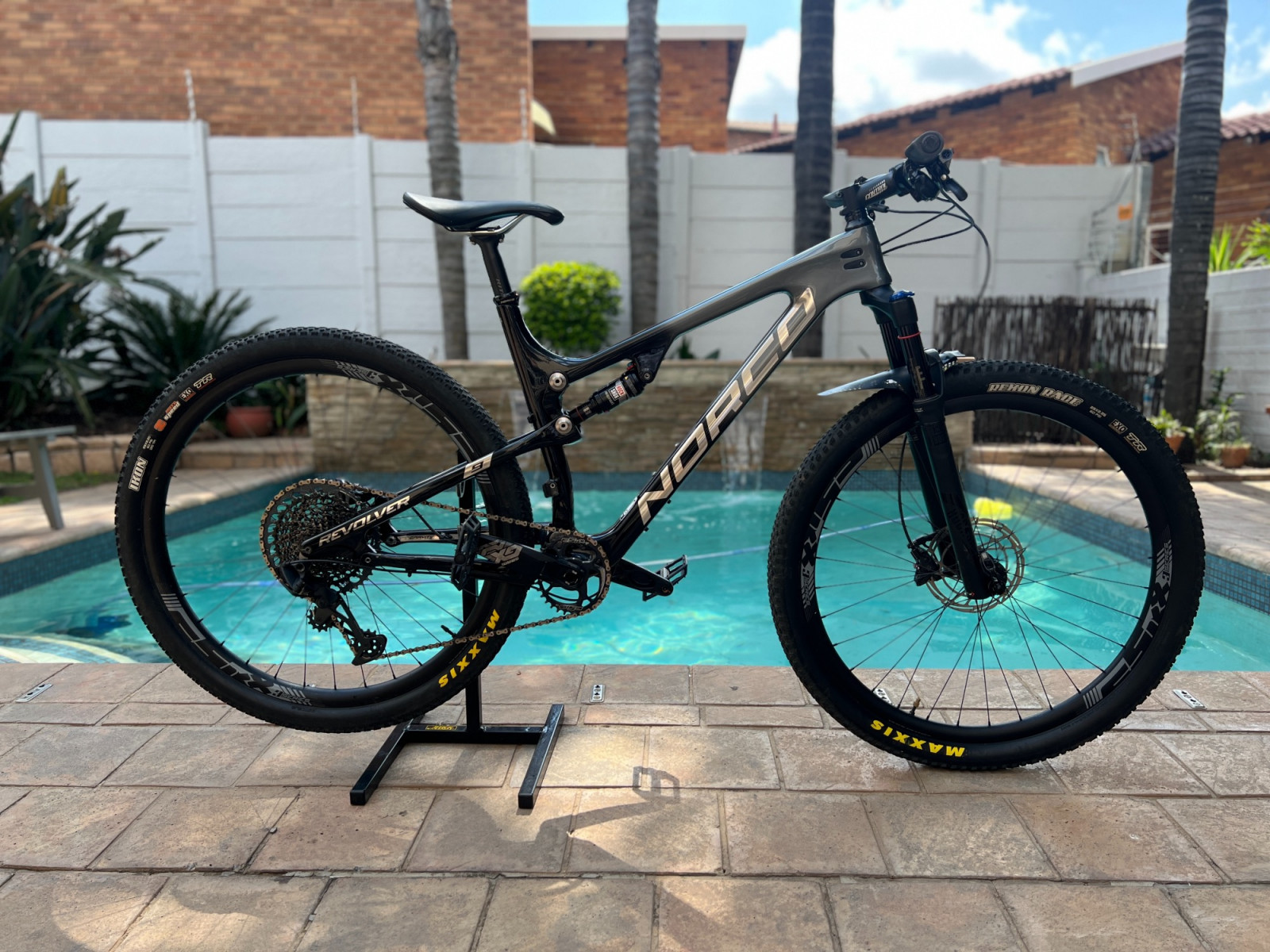 Norco Revolver FS XX1 | Dual Suspension Mountain Bikes | Bike Hub