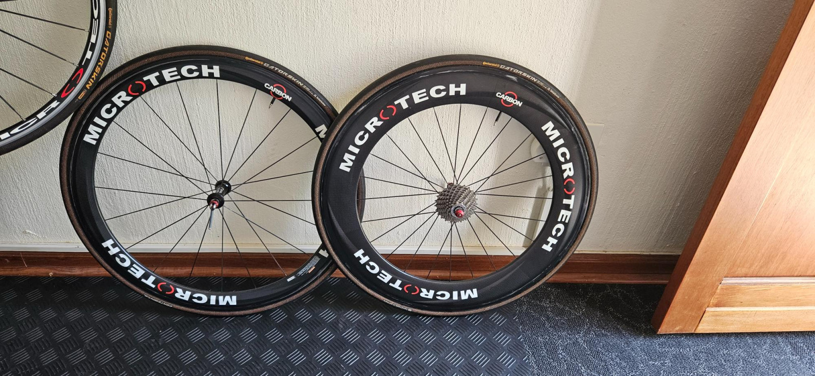 MicroTech carbon fiber rims | Bike Hub