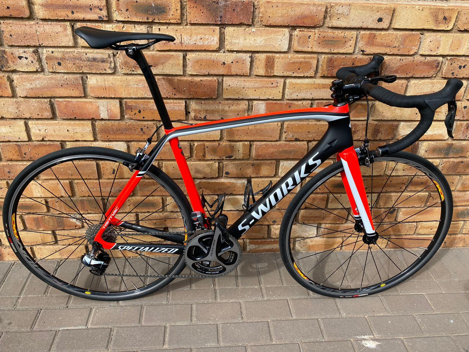 2016 56" Specialized S-Works Tarmac SL5 Di2 | Road Bikes | Bike Hub