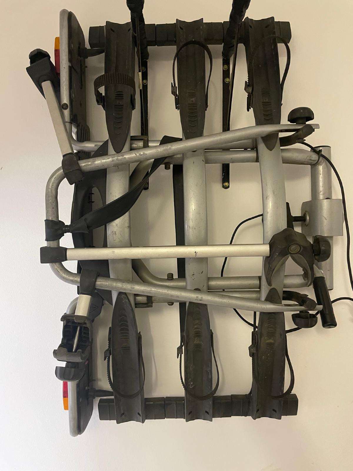 Thule Three-bike standing rack | Bike Racks | Bike Hub