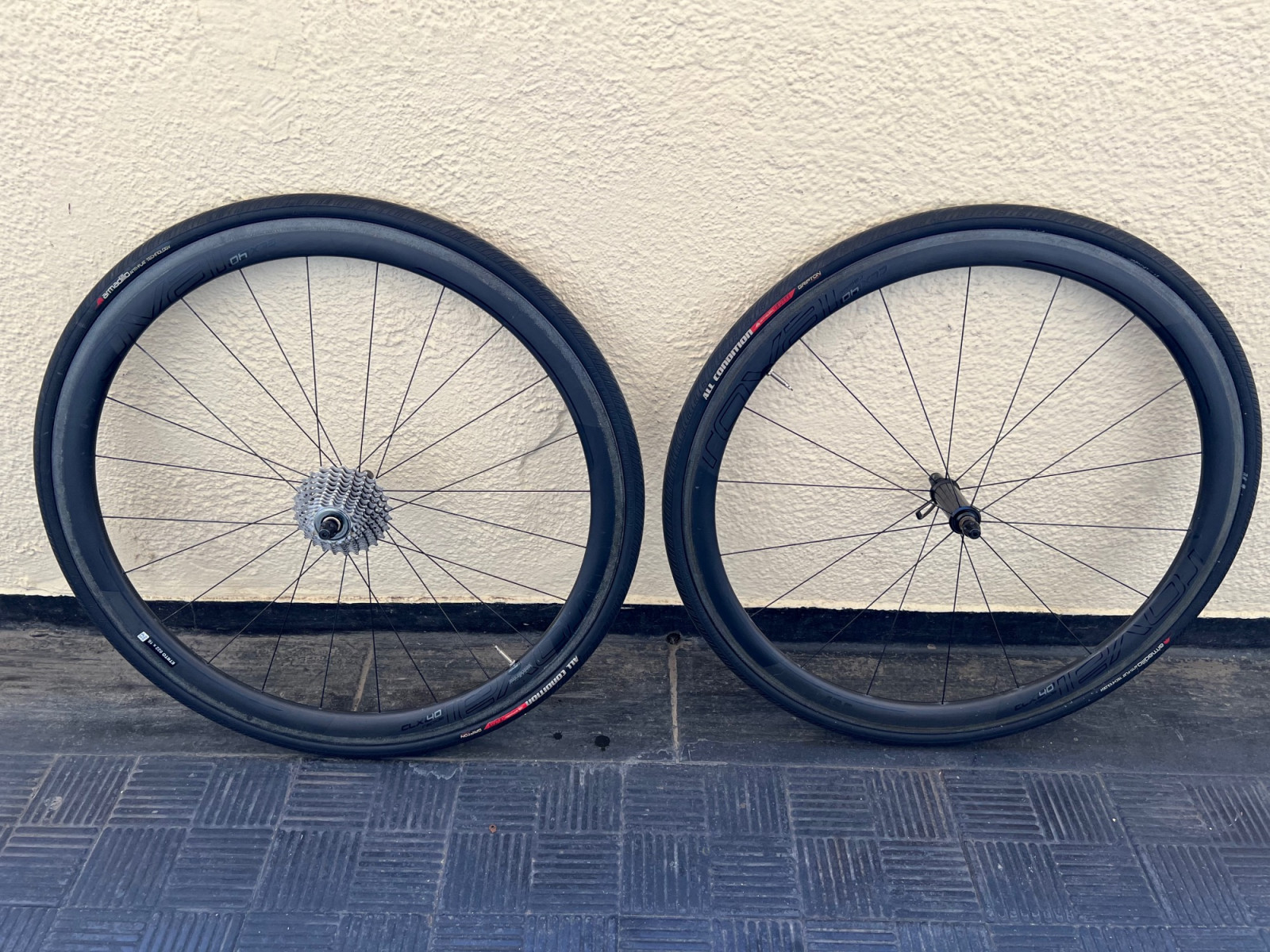 Roval CLX 40 Wheelset | Road Bike Wheels | Bike Hub