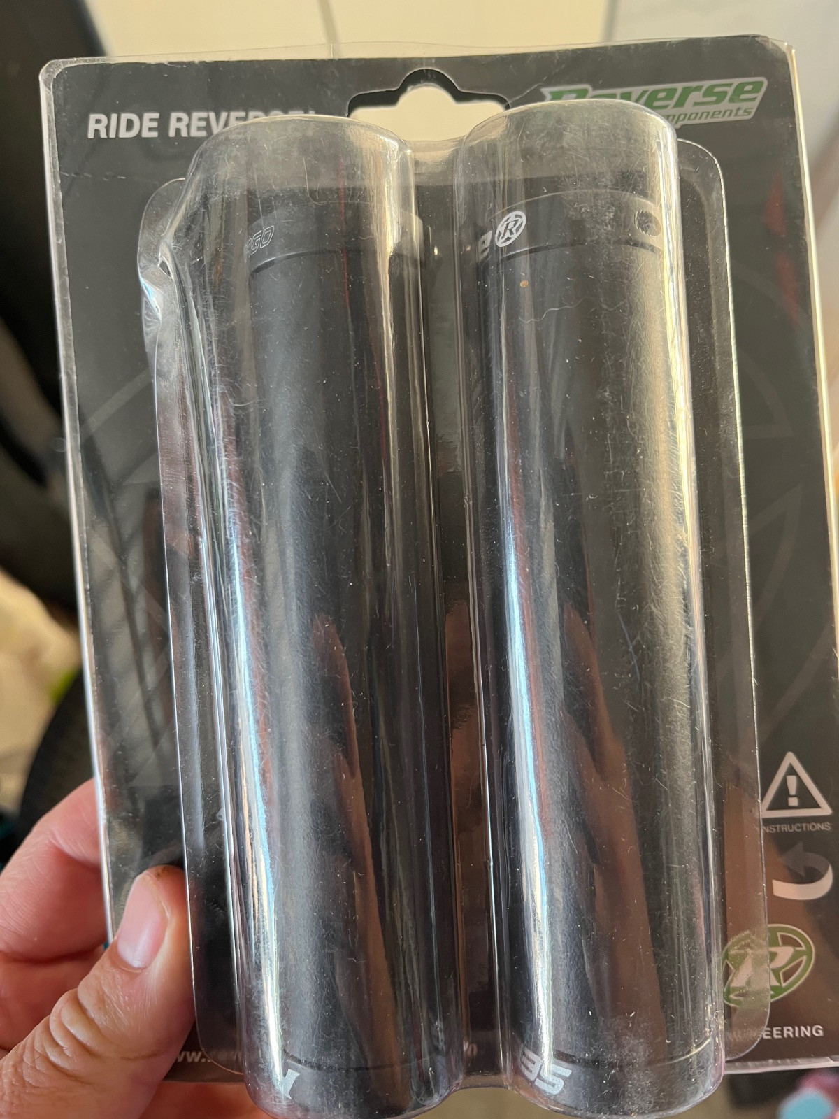 Reverse grips | Grips & Bar Tape | Bike Hub