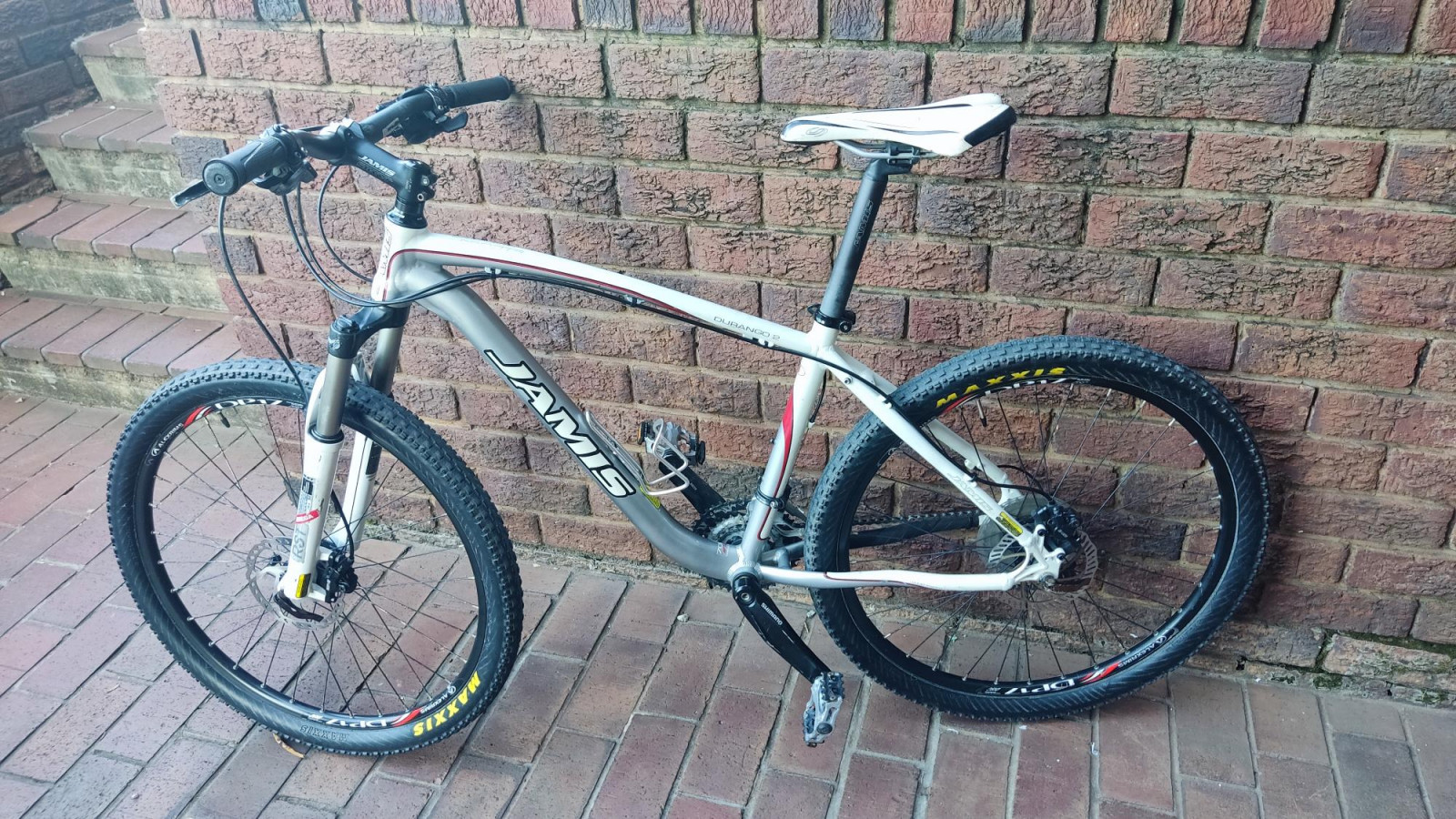 Jamis Durango 2 | Hardtail Mountain Bikes | Bike Hub