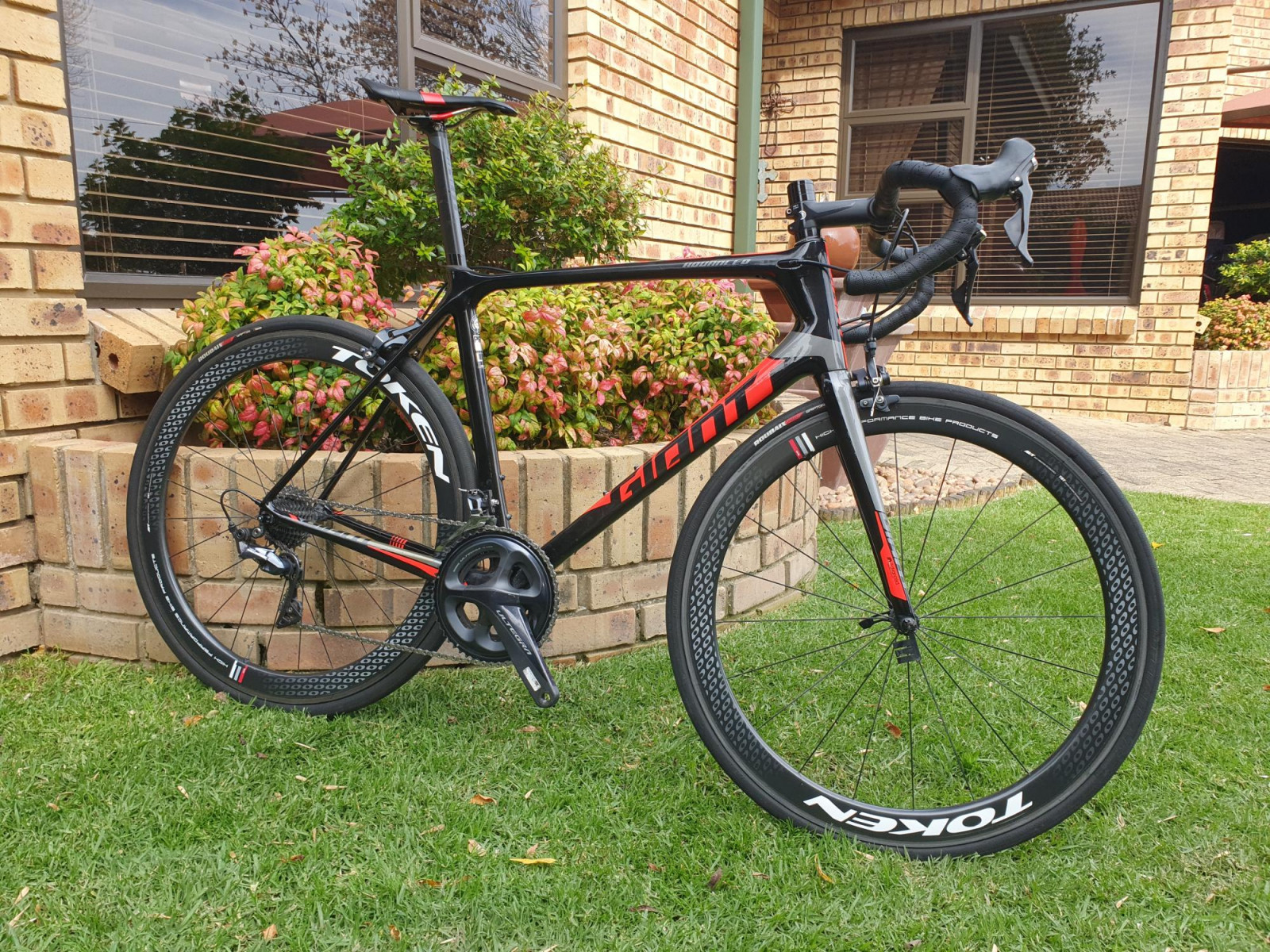 Giant TCR Advaced Pro 1 | Road Bikes | Bike Hub