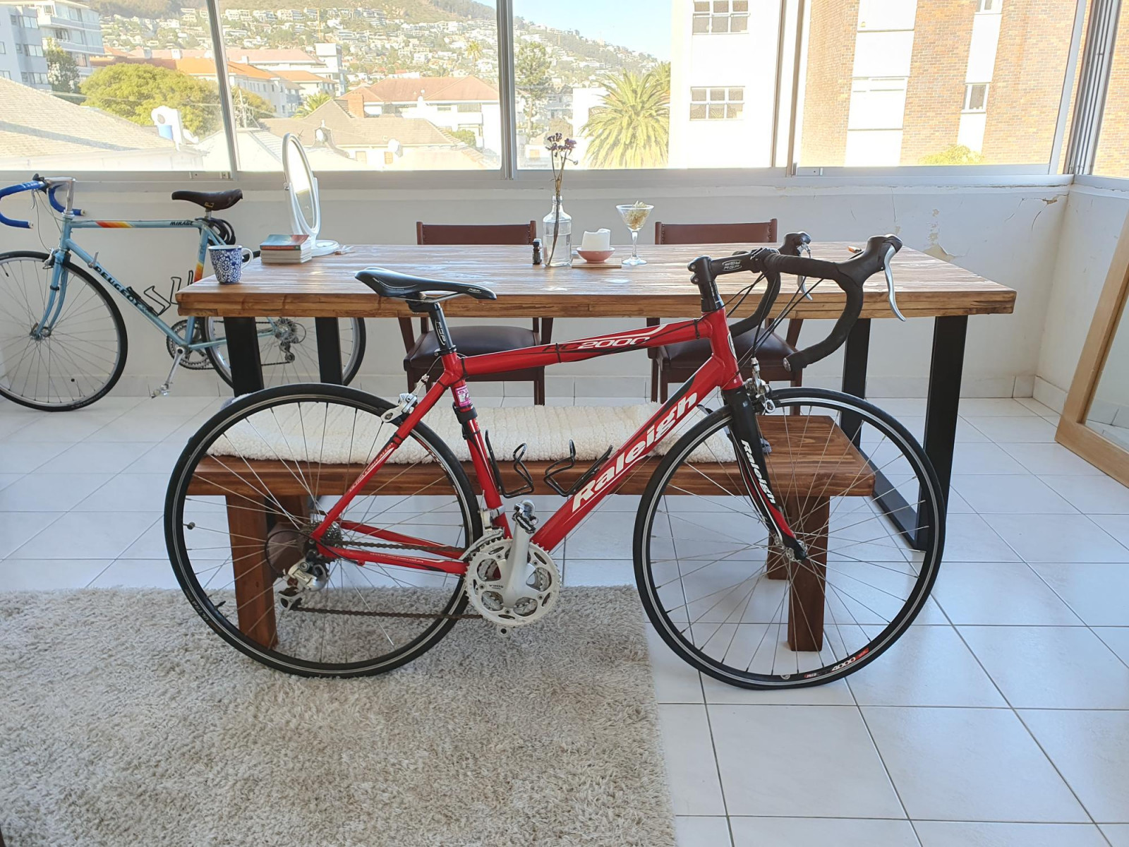 Raleigh RC 2000 Ultra Light Alloy | Road Bikes | Bike Hub