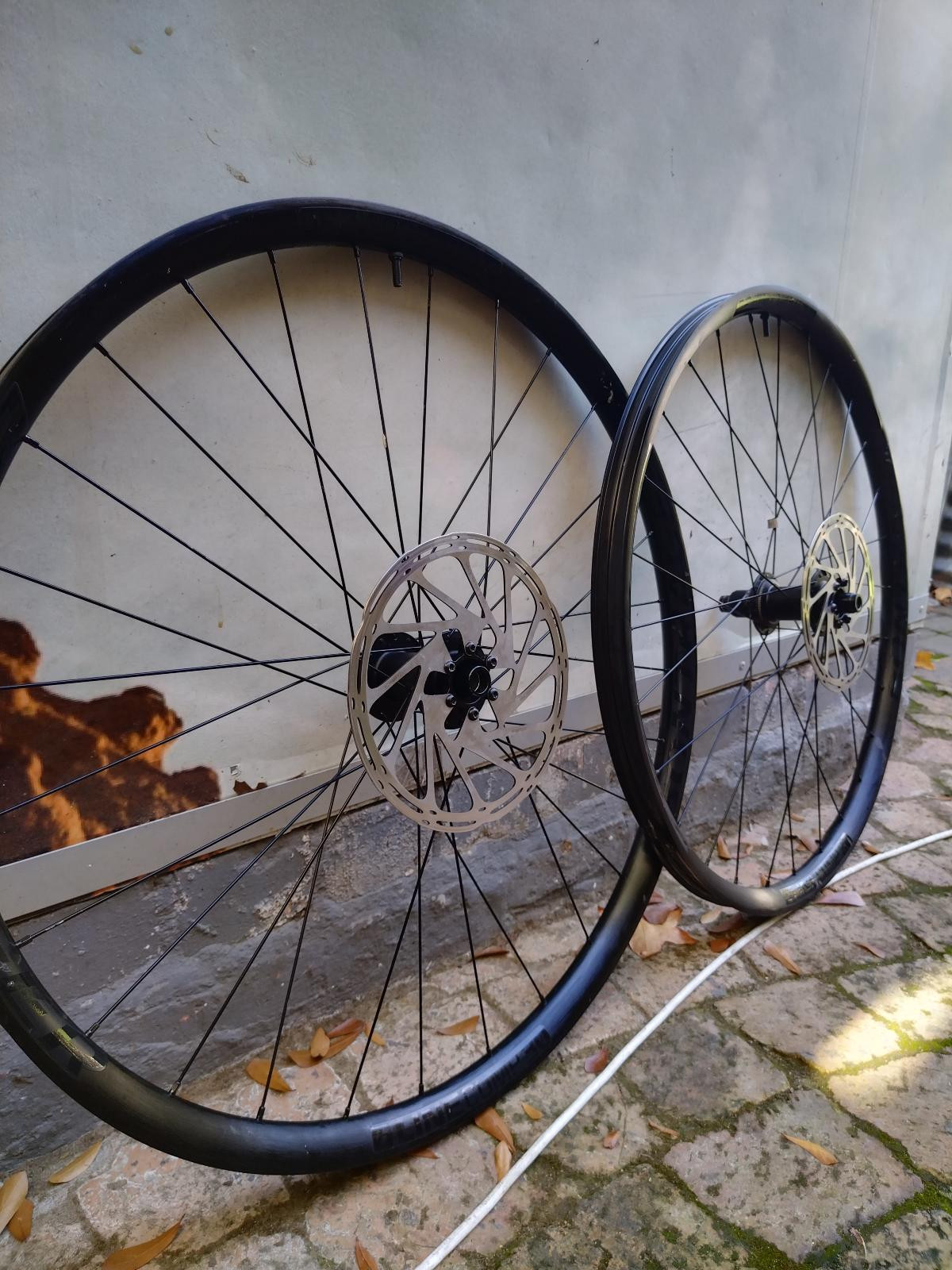 Bontrager Line Comp 30 29er Wheelset | Mountain Bike Wheels | Bike Hub