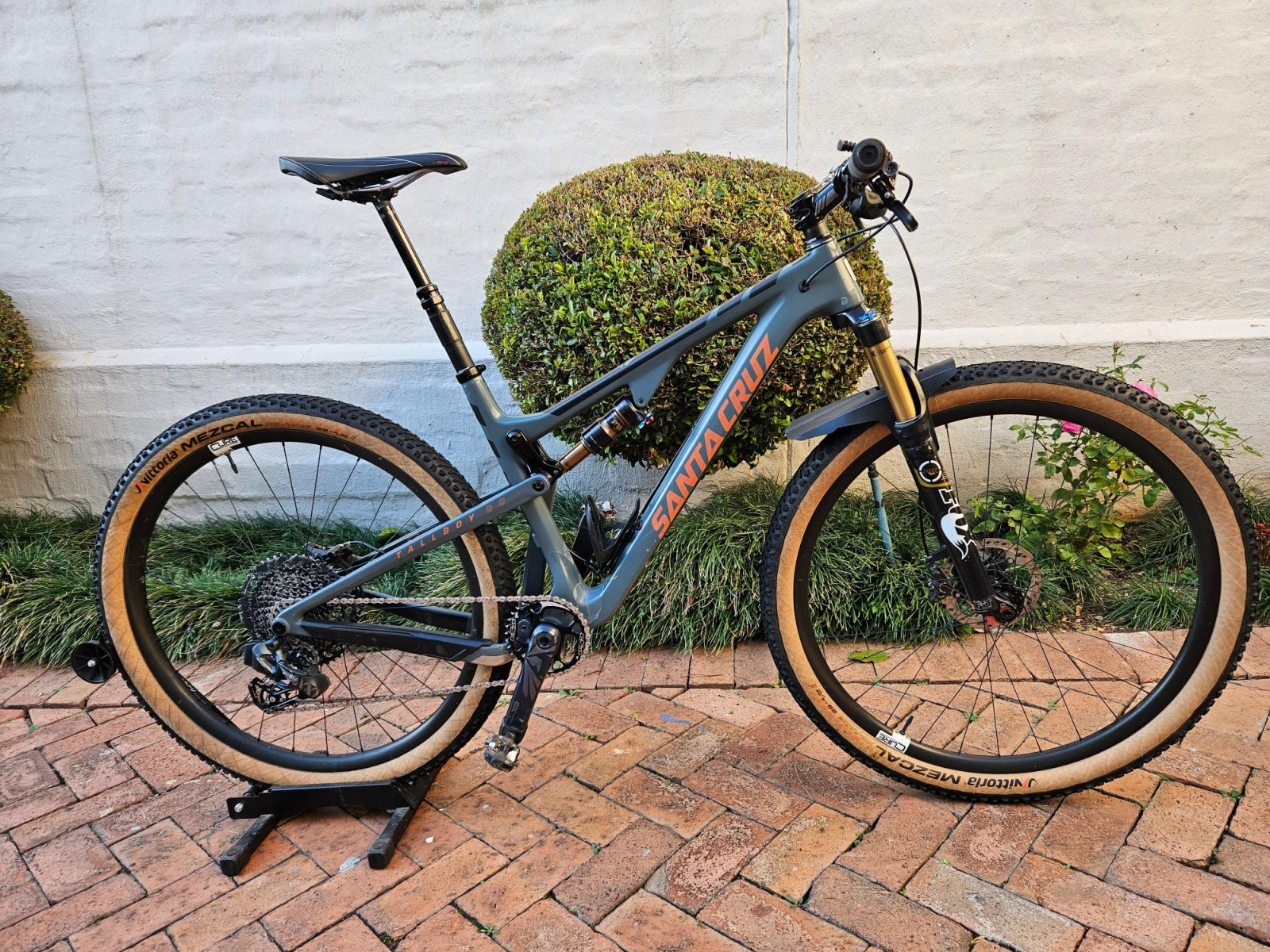 Santa Cruz CC Tallboy | Dual Suspension Mountain Bikes | Bike Hub