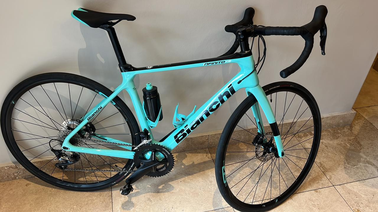 Bianchi Infinito CV Ultegra | Road Bikes | Bike Hub