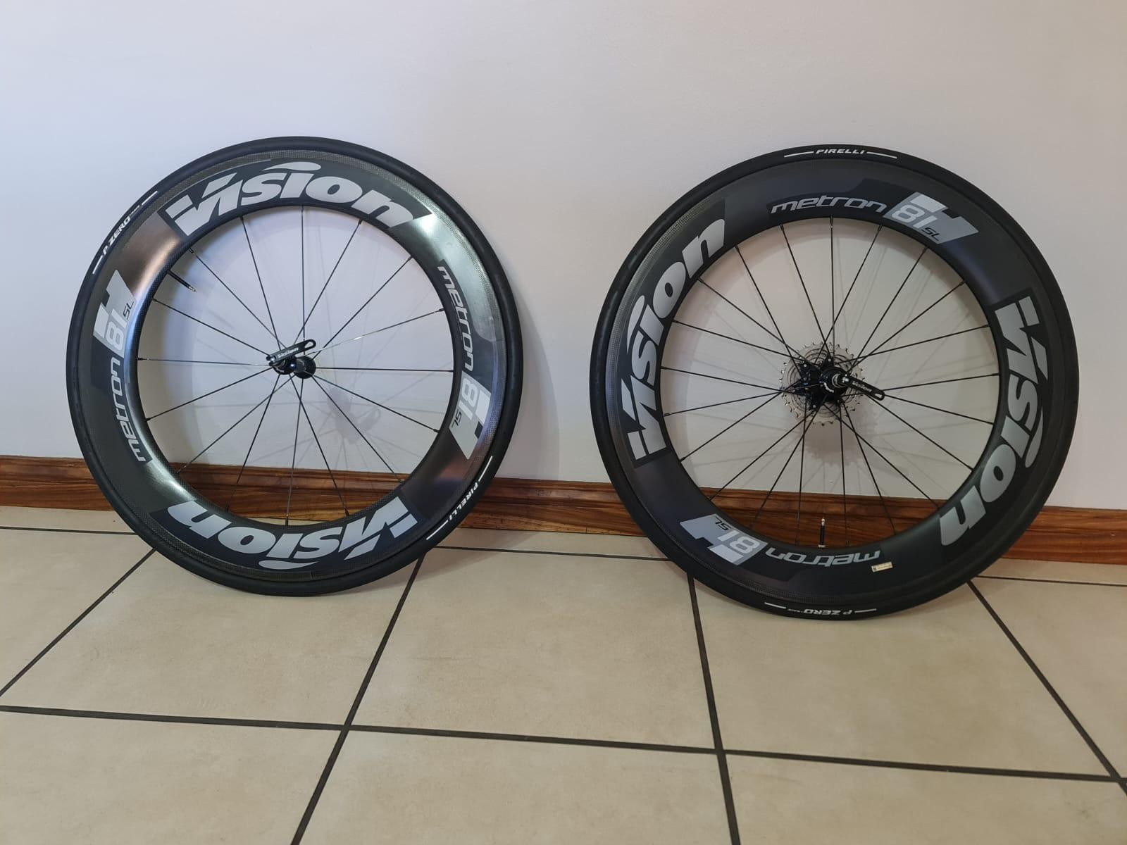 Vision Metron 81mm | Bike Hub