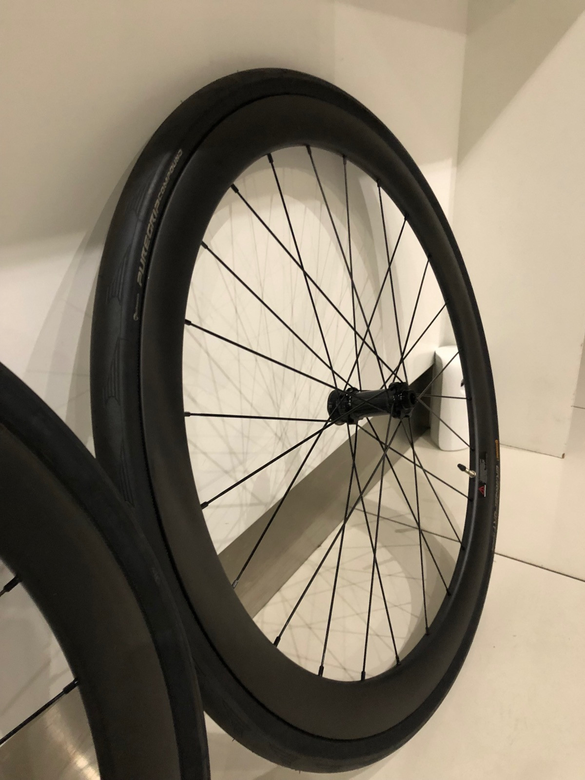 45mm carbon disc clinchers | Road Bike Wheels | Bike Hub