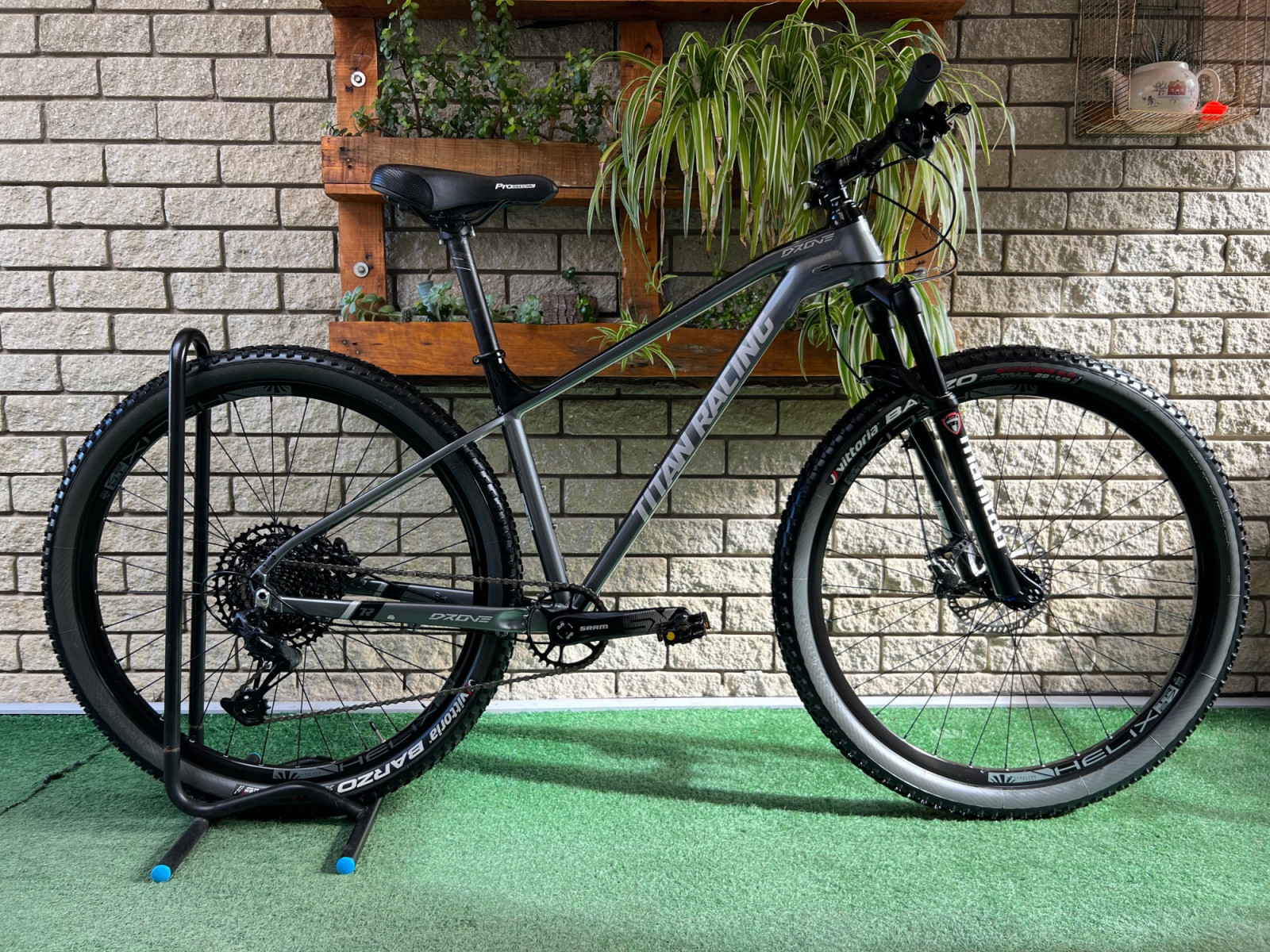 29ER MEDIUM TITAN DRONE EXPERT MTB - SRAM SX | Bike Hub