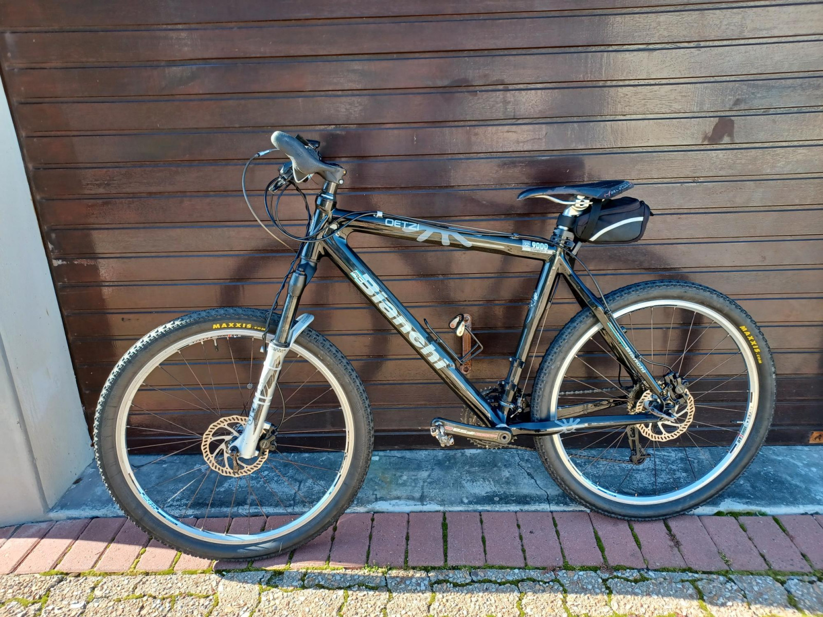 Bianchi Oetzi 9000 Carbon | Hardtail Mountain Bikes | Bike Hub