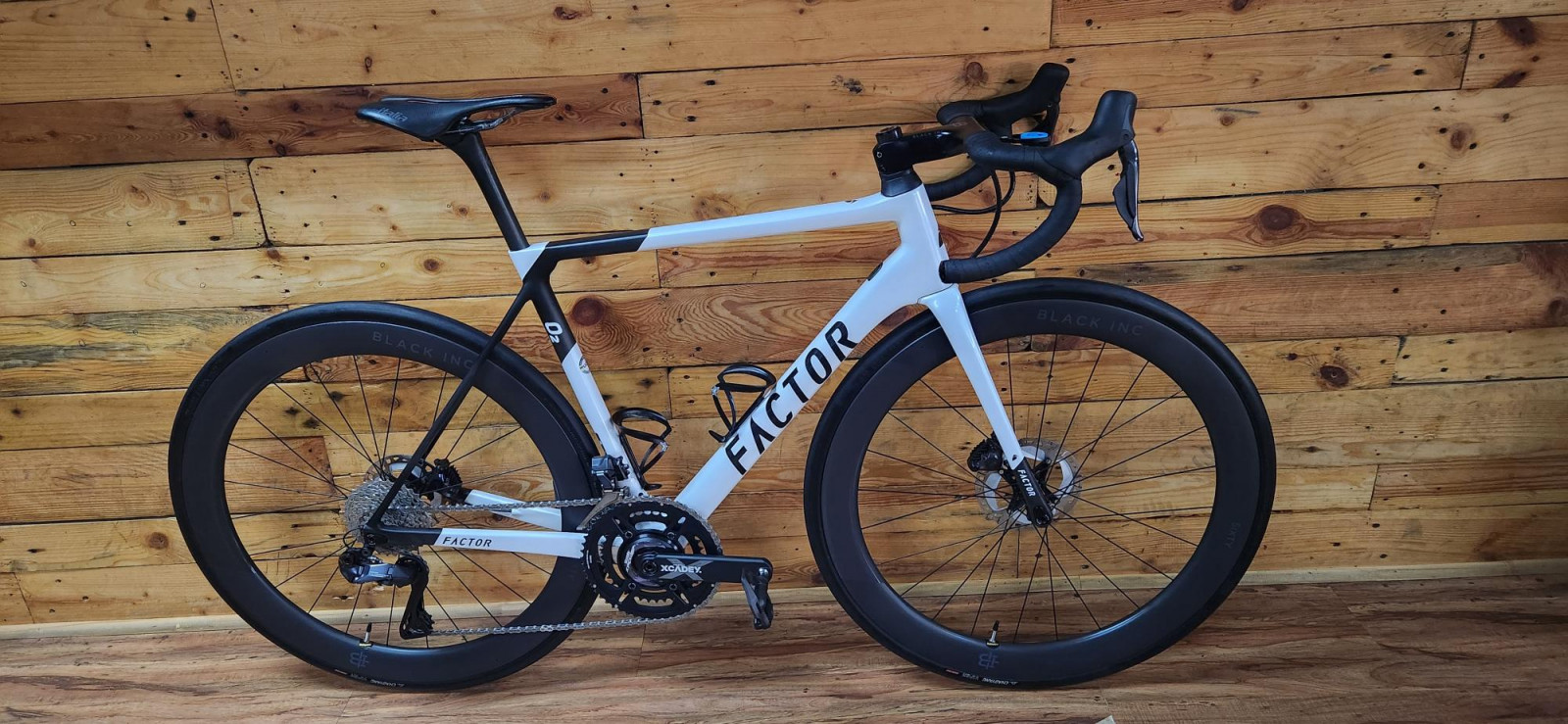 Factor 02 Pearl * As new * | Road Bikes | Bike Hub