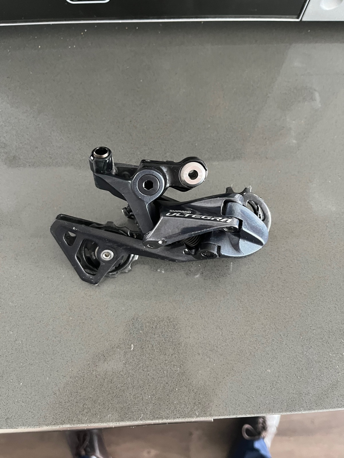 Shimano Ultegra FD-R8000 front derailleur | Front Derailleurs | Bike Hub