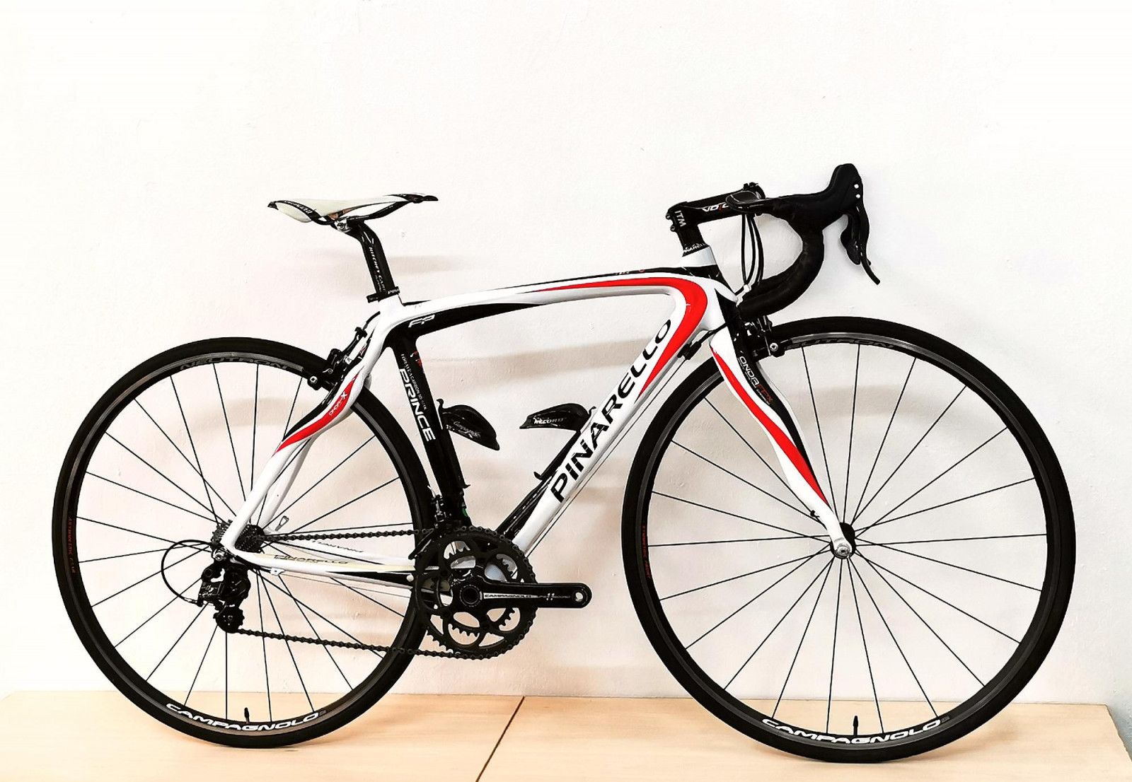 Pinarello Prince FP (50cm) Carbon - 11 Speed | Road Bikes | Bike Hub