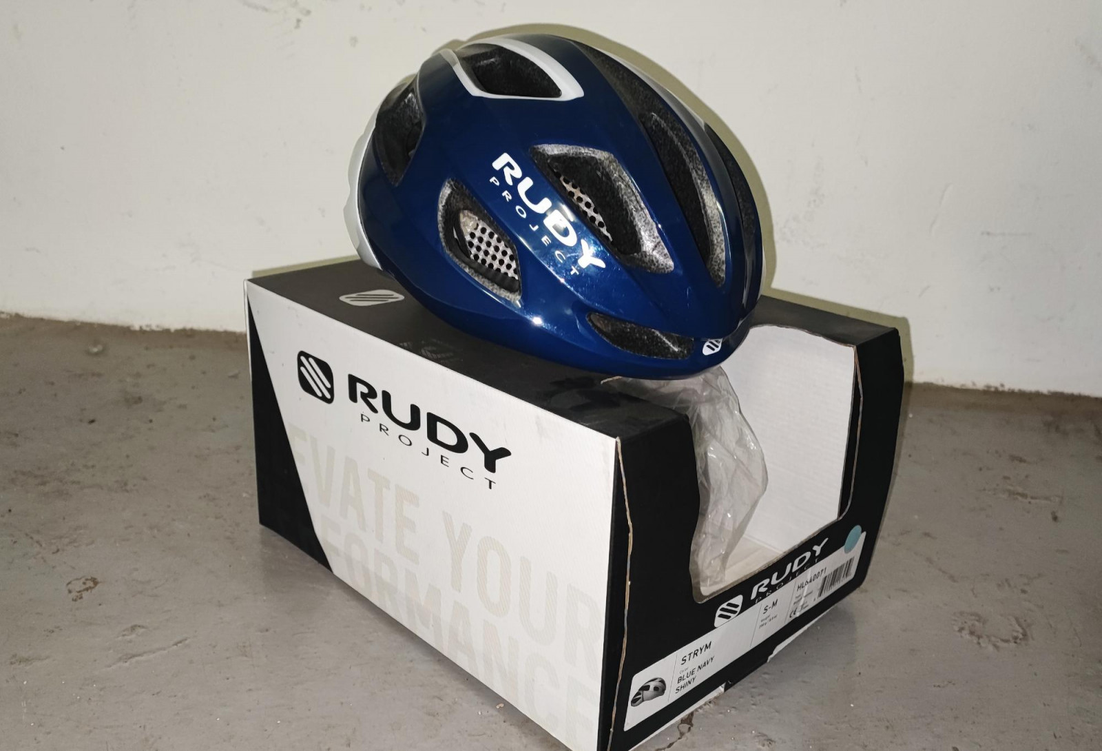 Rudy Project Strym Road Helmet | Helmets | Bike Hub