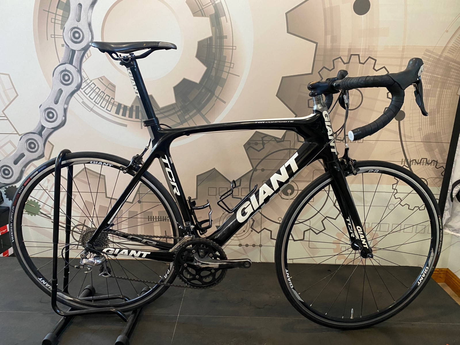 Giant TCR composite | Road Bikes | Bike Hub